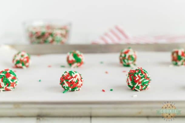 CHRISTMAS SPRINKLE COOKIES - Family Cookie Recipes