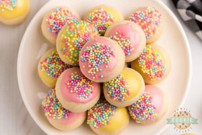 FROSTED ITALIAN COOKIES - Family Cookie Recipes