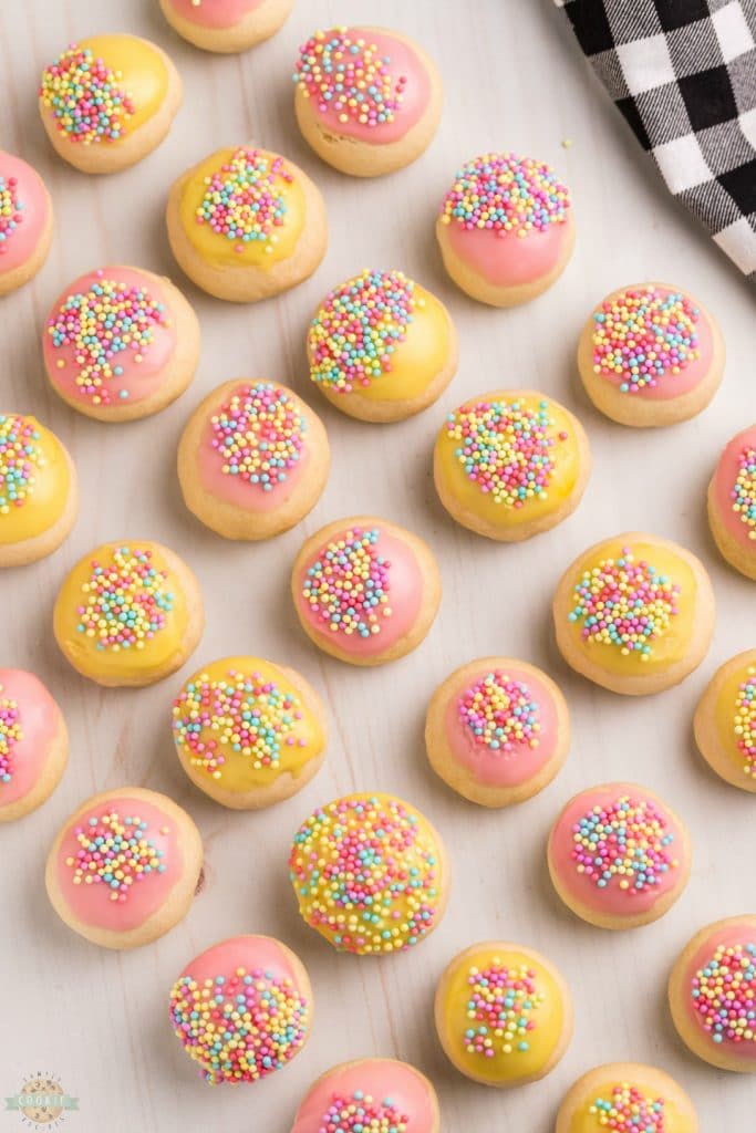 FROSTED ITALIAN COOKIES - Family Cookie Recipes