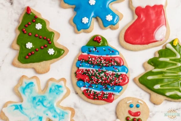 CHRISTMAS CUT OUT COOKIES - Family Cookie Recipes