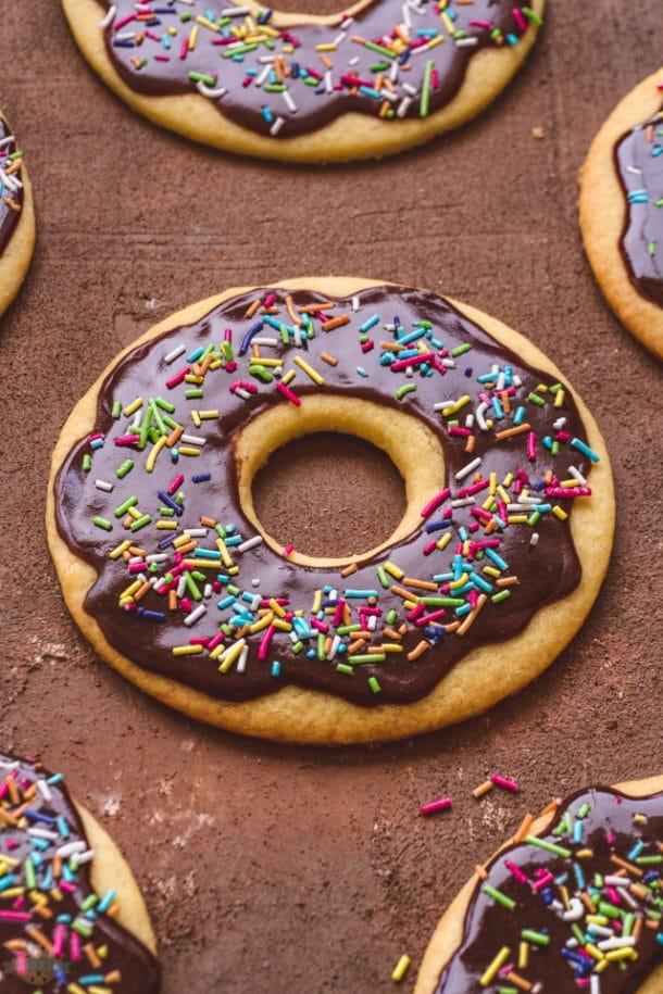CHOCOLATE GLAZED DONUT COOKIES - Family Cookie Recipes