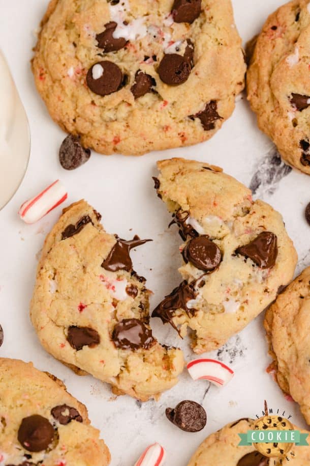PEPPERMINT CHOCOLATE CHIP COOKIES - Family Cookie Recipes