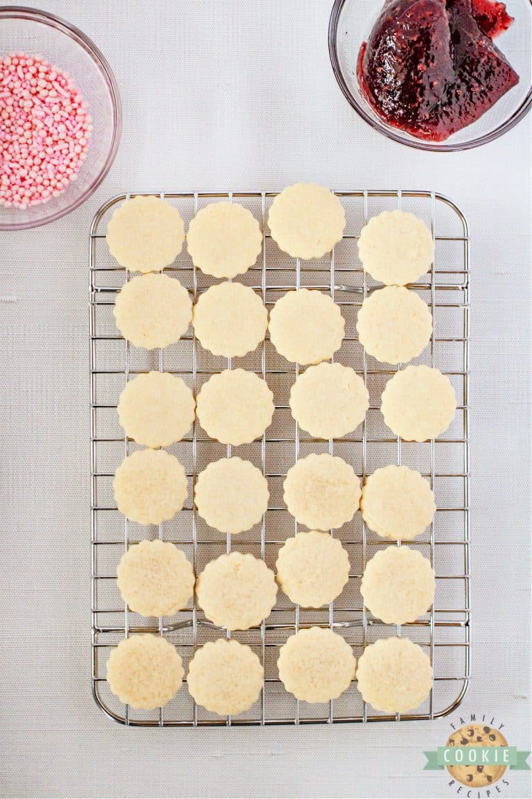 EMPIRE COOKIES - Family Cookie Recipes